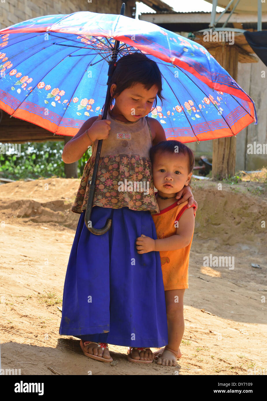 Hmong children hi-res stock photography and images - Alamy