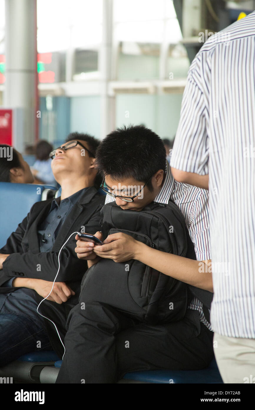 Chinese train sleeping hi-res stock photography and images - Alamy
