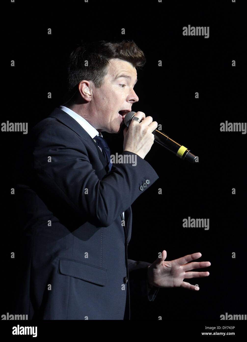 Hit Factory Live's 'Christmas Cracker' at The O2 Arena London ...