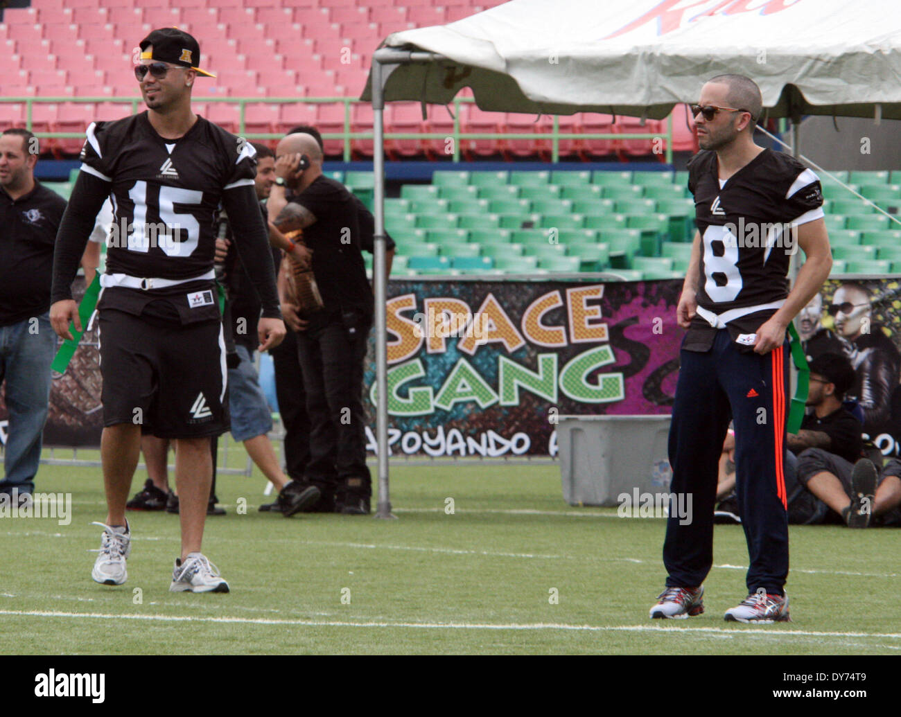 Wisin (left) and Yandel of reggaeton duo Wisin and Yandel in action at ...