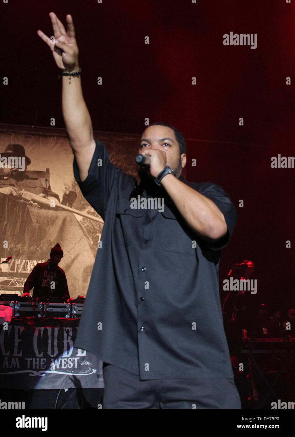 Rapper wc hi-res stock photography and images - Alamy