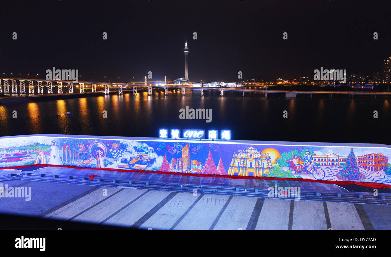 CubeWorks has set a new Guinness World Record for 'Largest Rubik's Cube ...
