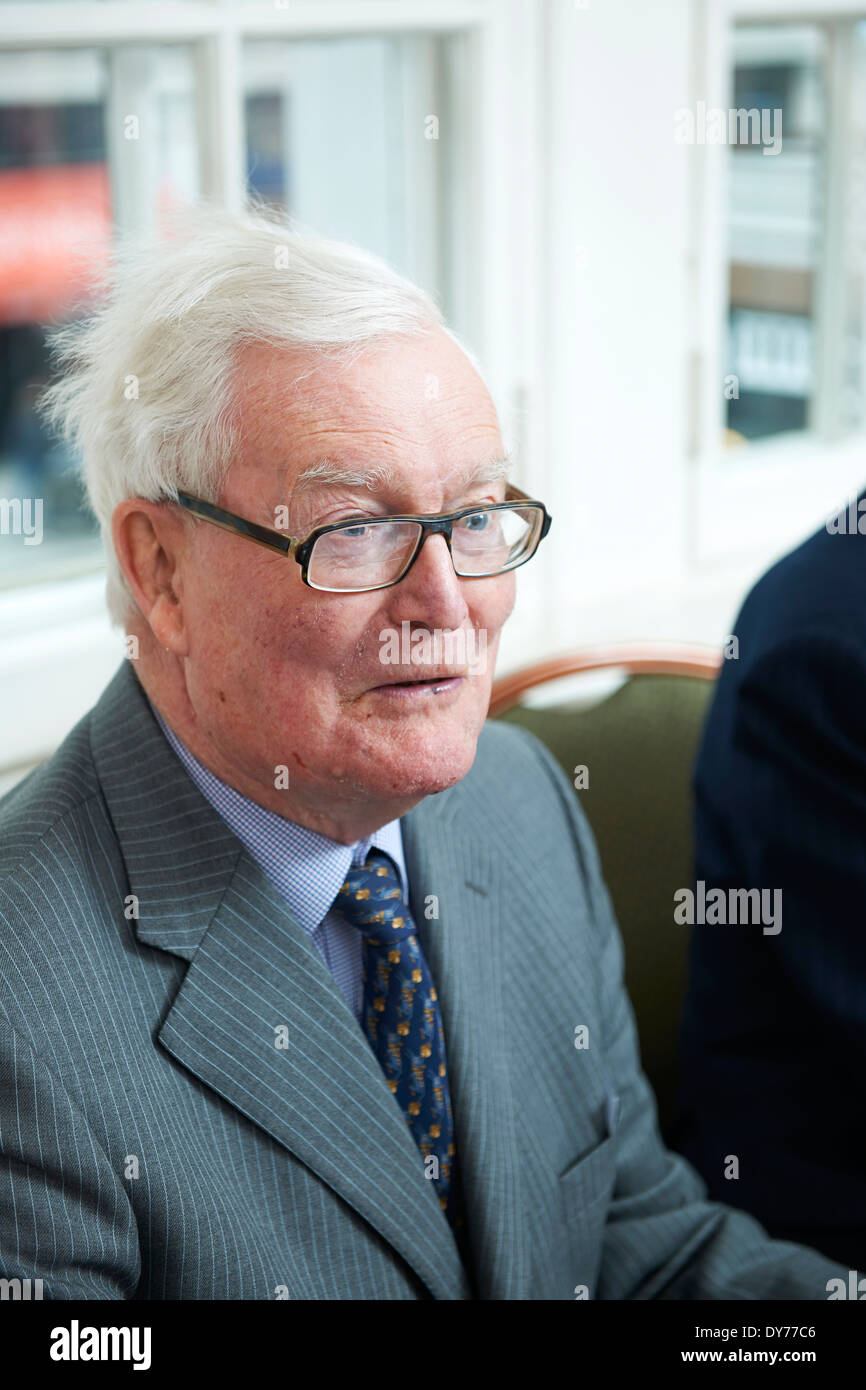 Douglas hurd hi-res stock photography and images - Alamy