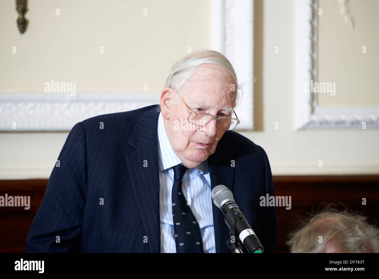 Roger Bannister, portrait Stock Photo - Alamy