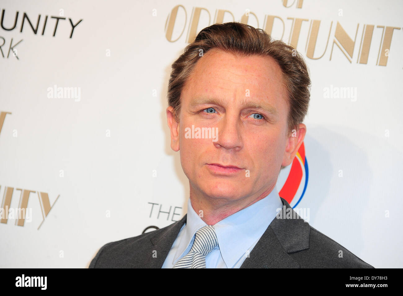 New York, NY. 7th April 2014. Daniel Craig poses for photo at the red ...