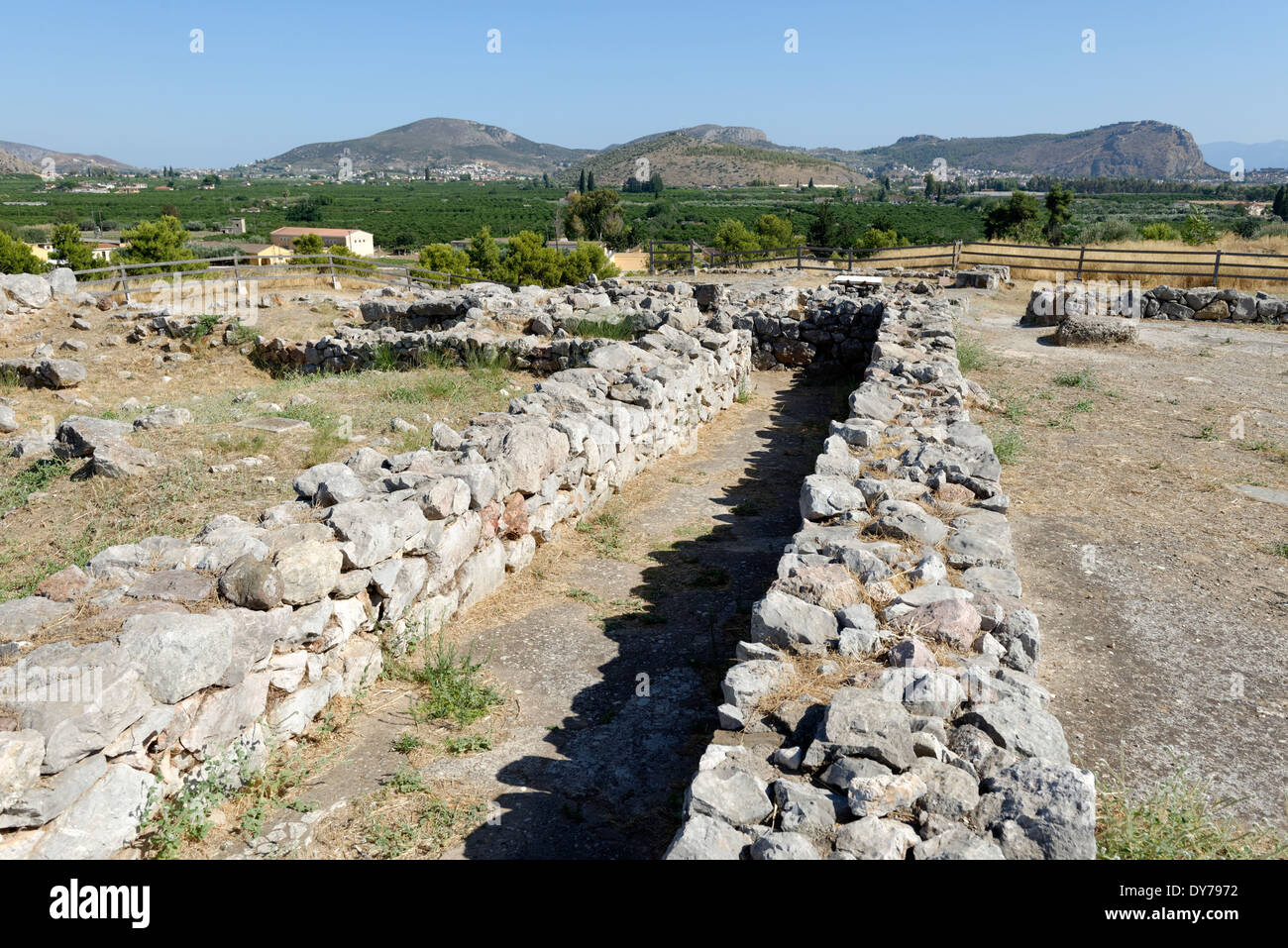 Tiryns palace hi-res stock photography and images - Alamy