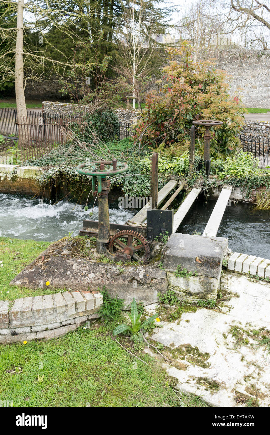 Sluice gate wheel hi-res stock photography and images - Alamy