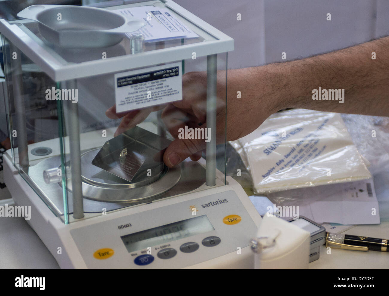 Trading with other countries hi-res stock photography and images - Alamy