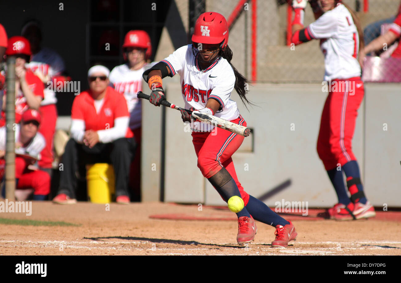 Bunt softball hi-res stock photography and images - Alamy
