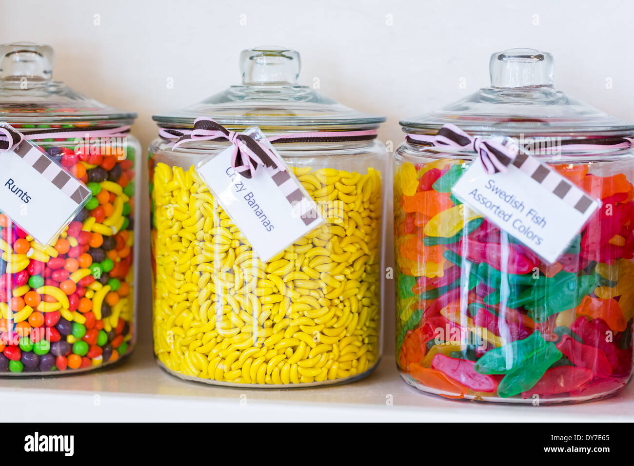 Jars filled with sweets hi-res stock photography and images - Alamy
