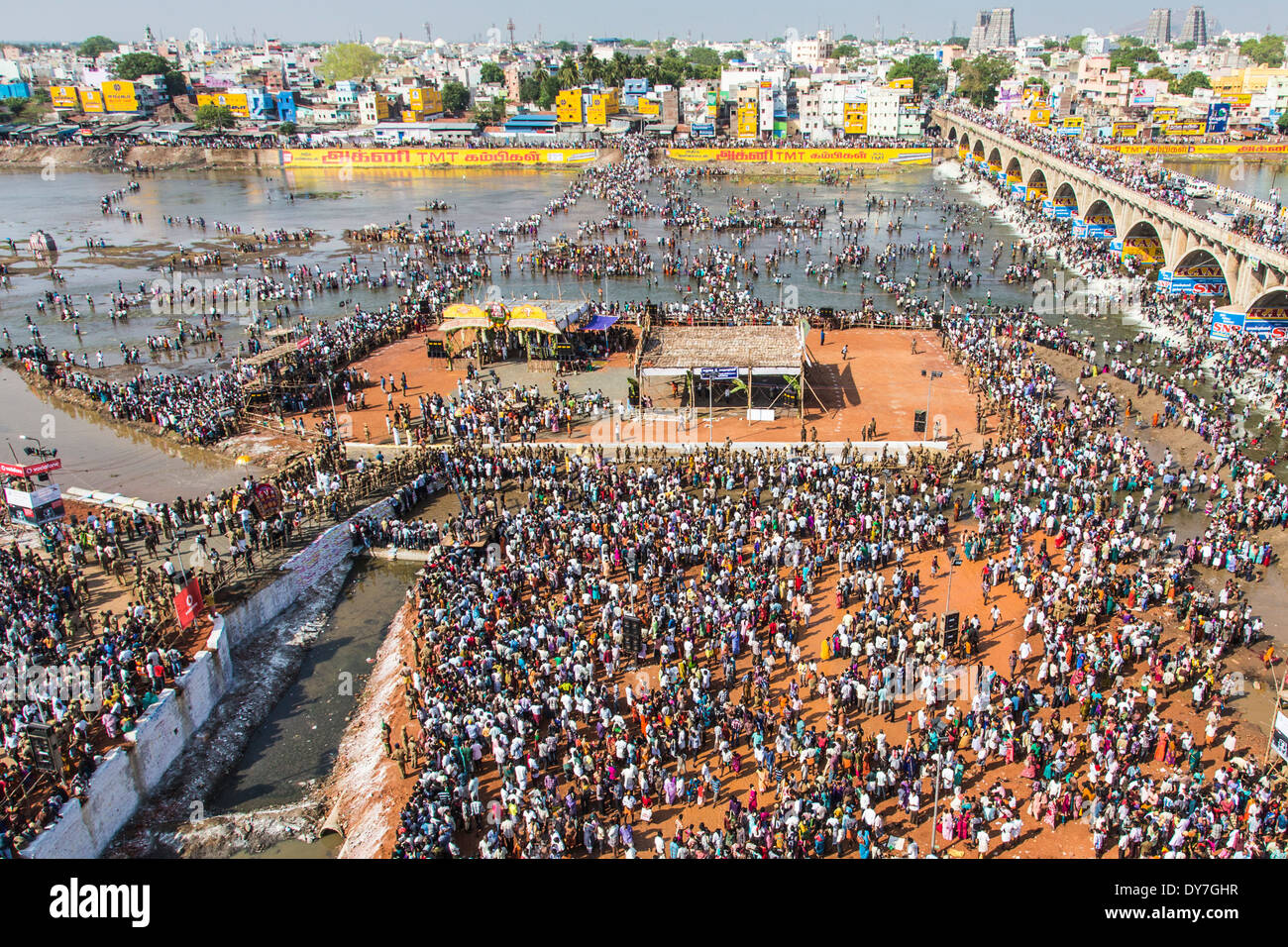 Chithirai thiruvizha hindu festival hi-res stock photography and images ...
