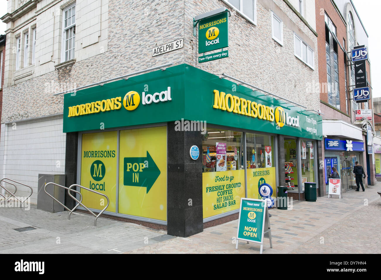 Morrisons local hi-res stock photography and images - Alamy