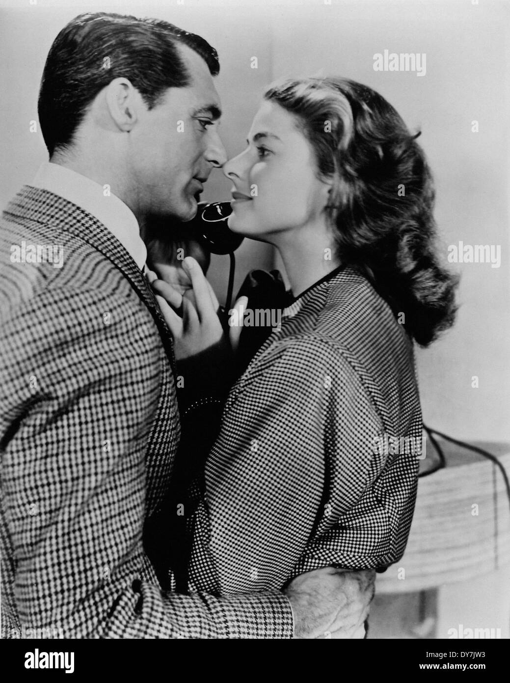 NOTORIOUS - Cary Grant, Ingrid Bergman - Directed by Alfred Hitchcock ...