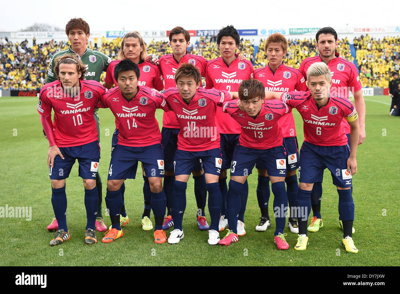 Chiba, Japan. 6th Apr, 2014. Cerezo Osaka team group line-up Football ...