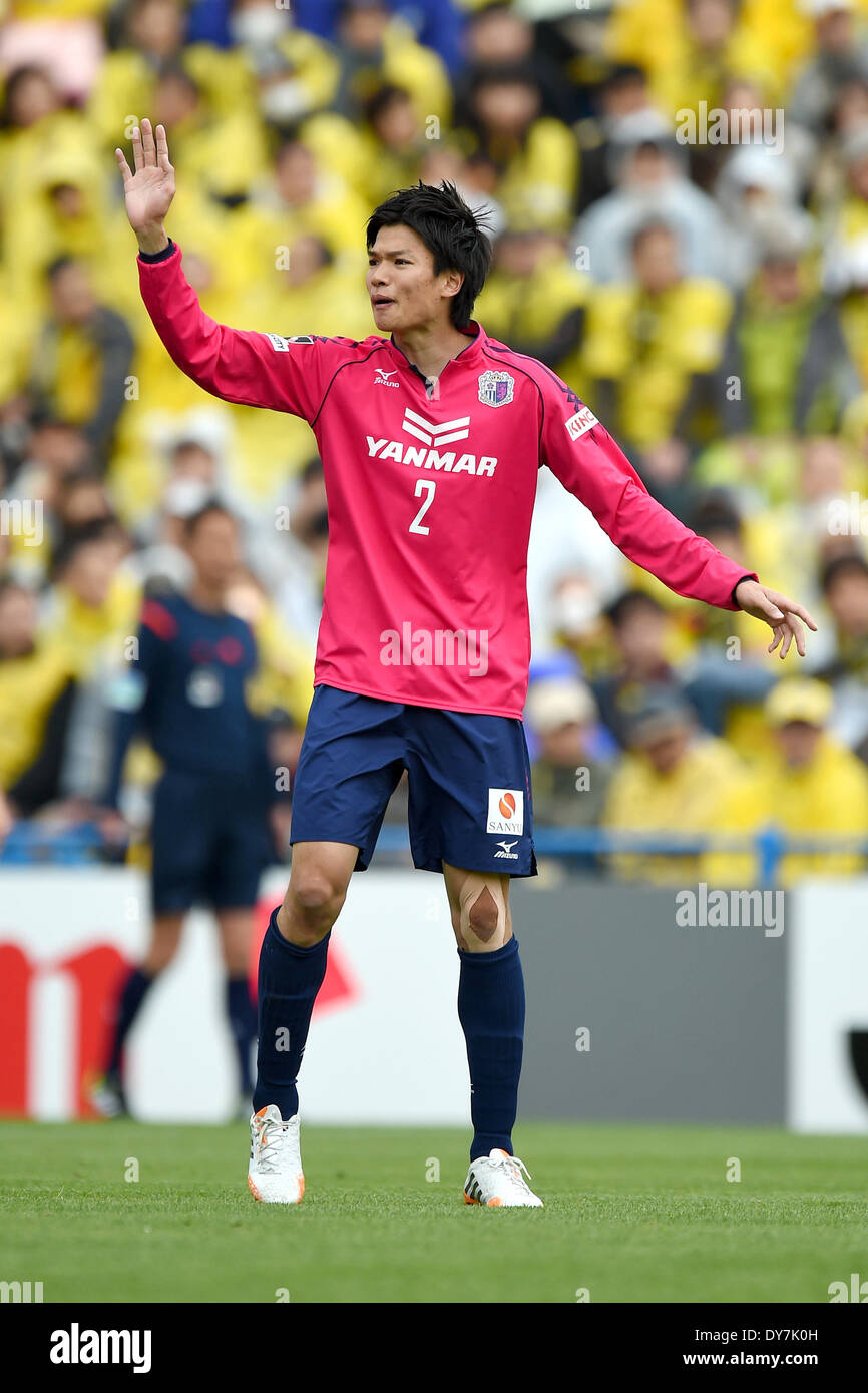 Takahiro Ogihara (Cerezo), APRIL 6, 2014 - Football / Soccer : 2014 J ...