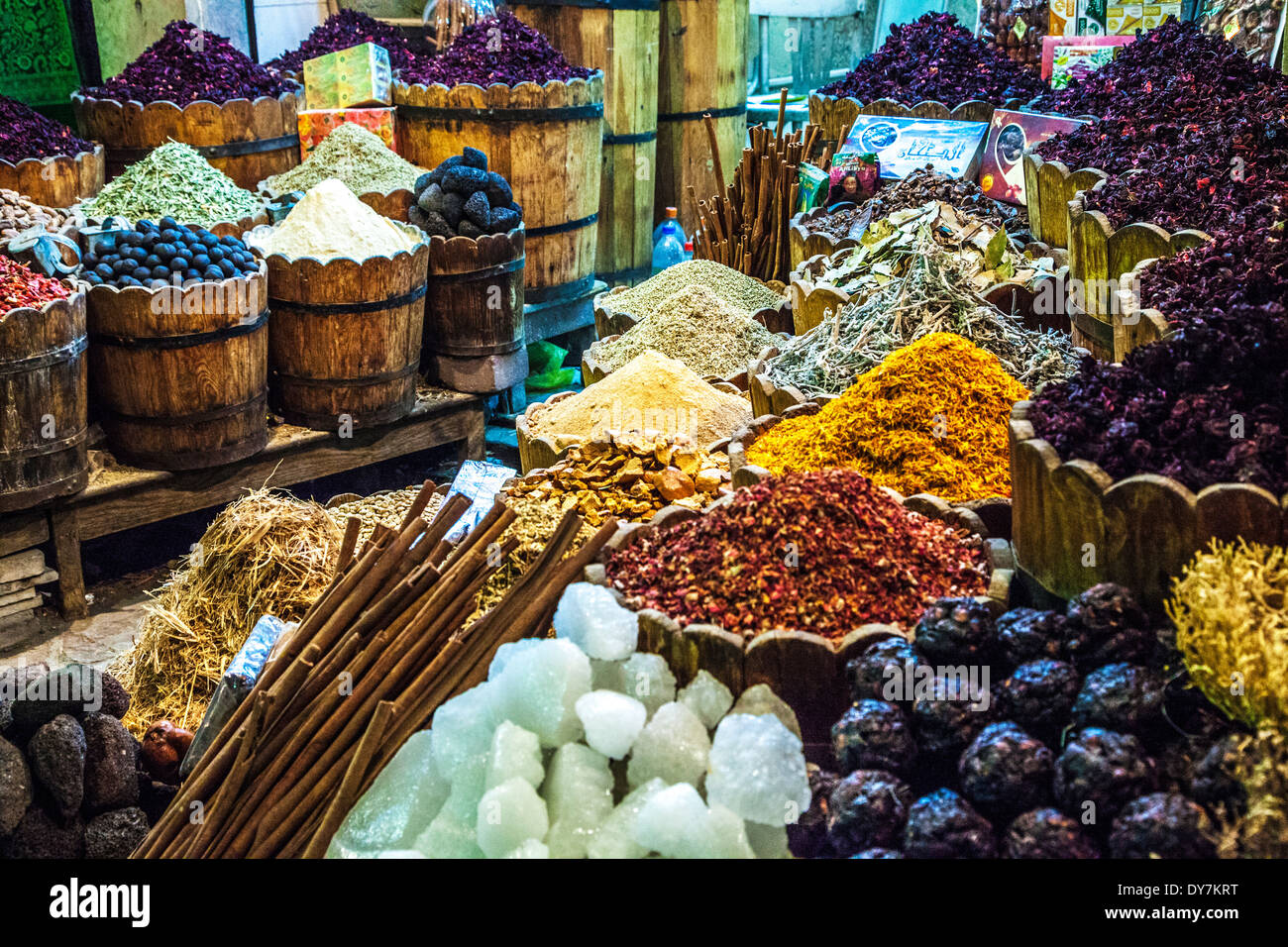 Souk luxor egypt hi-res stock photography and images - Alamy