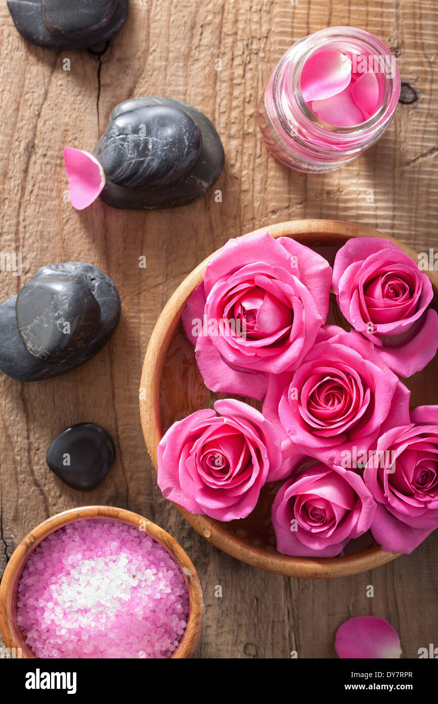 Rose stones hi-res stock photography and images - Alamy