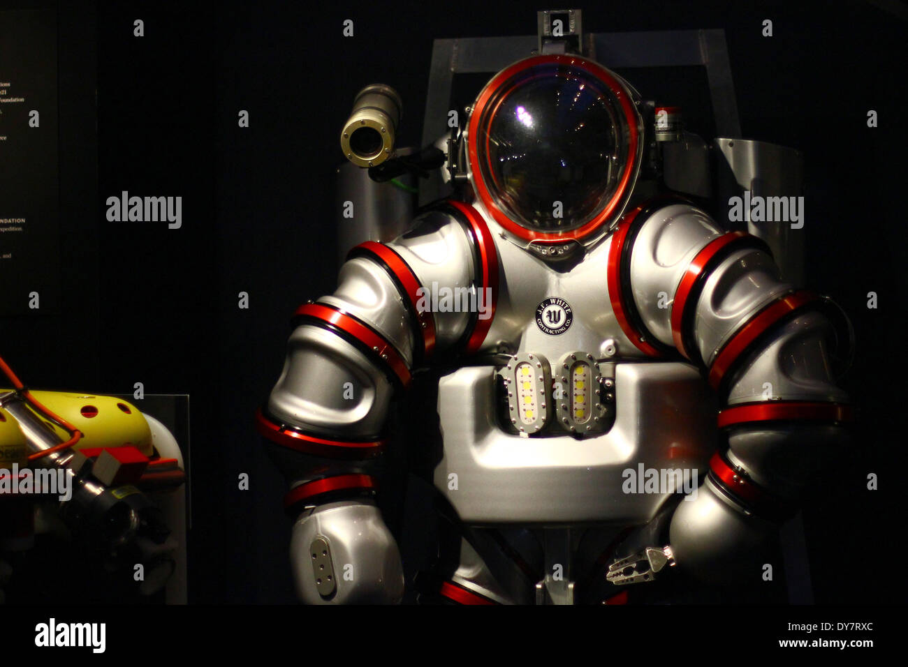 American museum for national history hi-res stock photography and ...