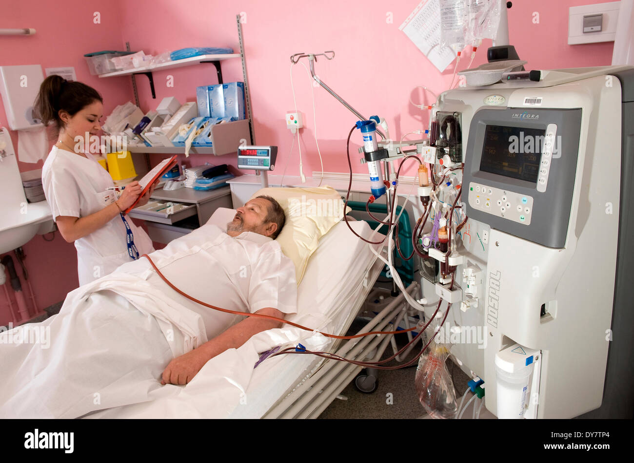 Patient up dialysis machine hi-res stock photography and images - Alamy
