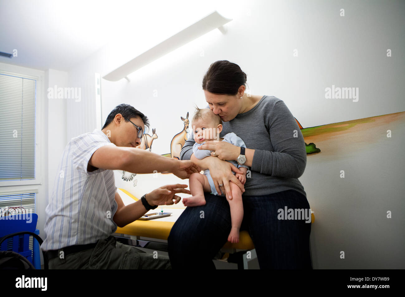 Pediatric pediatrics infants hi-res stock photography and images - Alamy