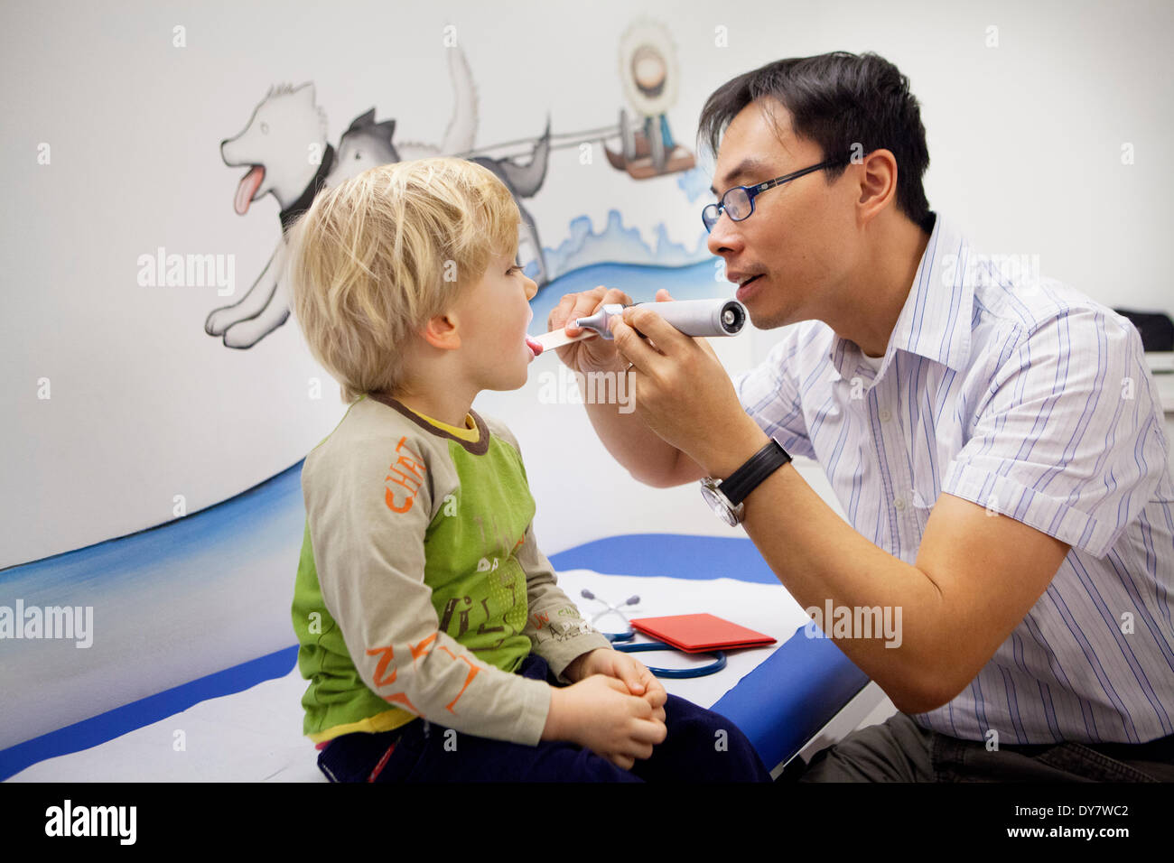 Nose and throat examination pediatrics hi-res stock photography and ...