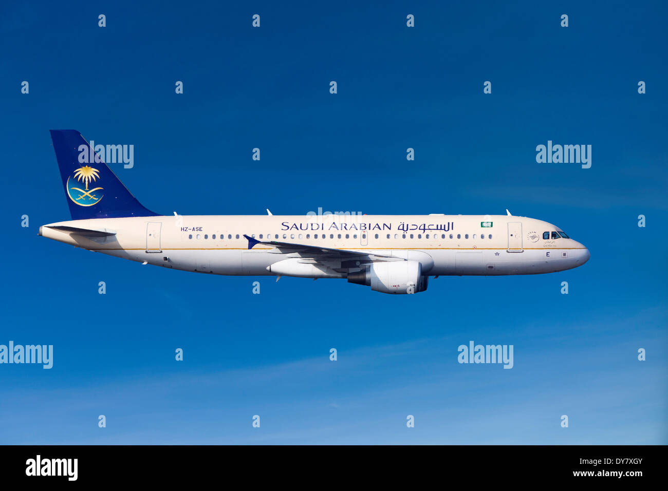 Air arabia a320 hi-res stock photography and images - Alamy