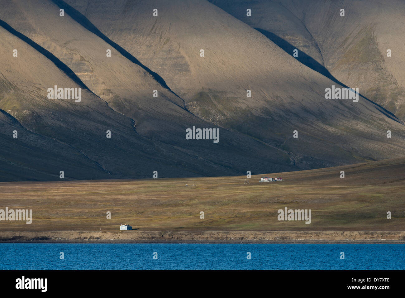 Summer houses, cottages, Isfjorden, Spitsbergen Island, Svalbard ...