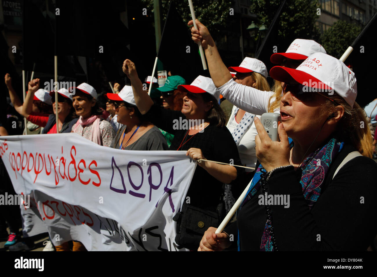 Athens, Greece. 9th Apr, 2014. Thousand people protest in the center of ...
