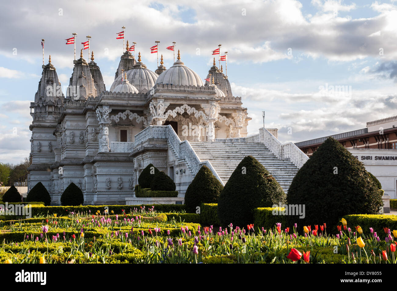 Baps shri swaminarayan mandir london hi-res stock photography and ...