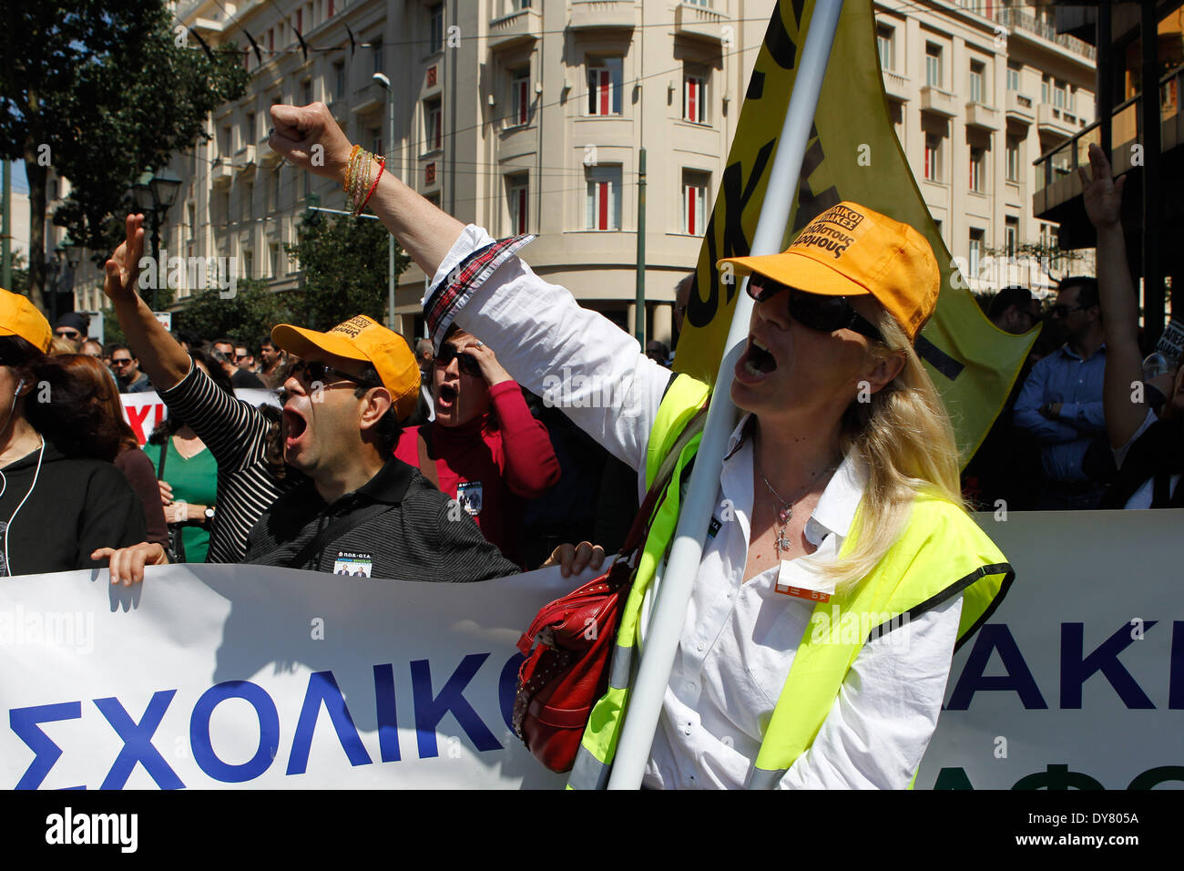 Athens, Greece. 9th Apr, 2014. Thousand people protest in the center of ...