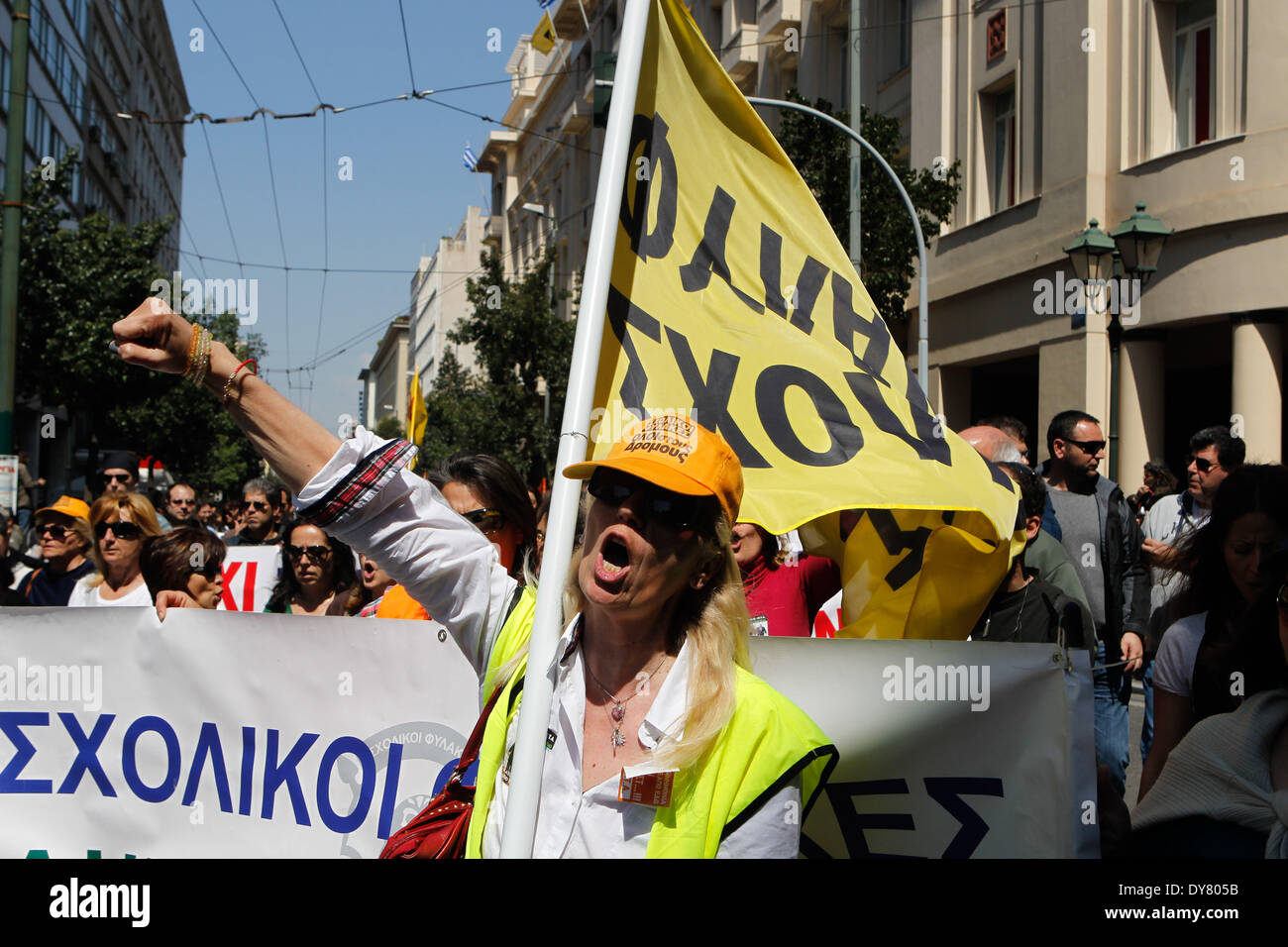 Athens, Greece. 9th Apr, 2014. Thousand people protest in the center of ...