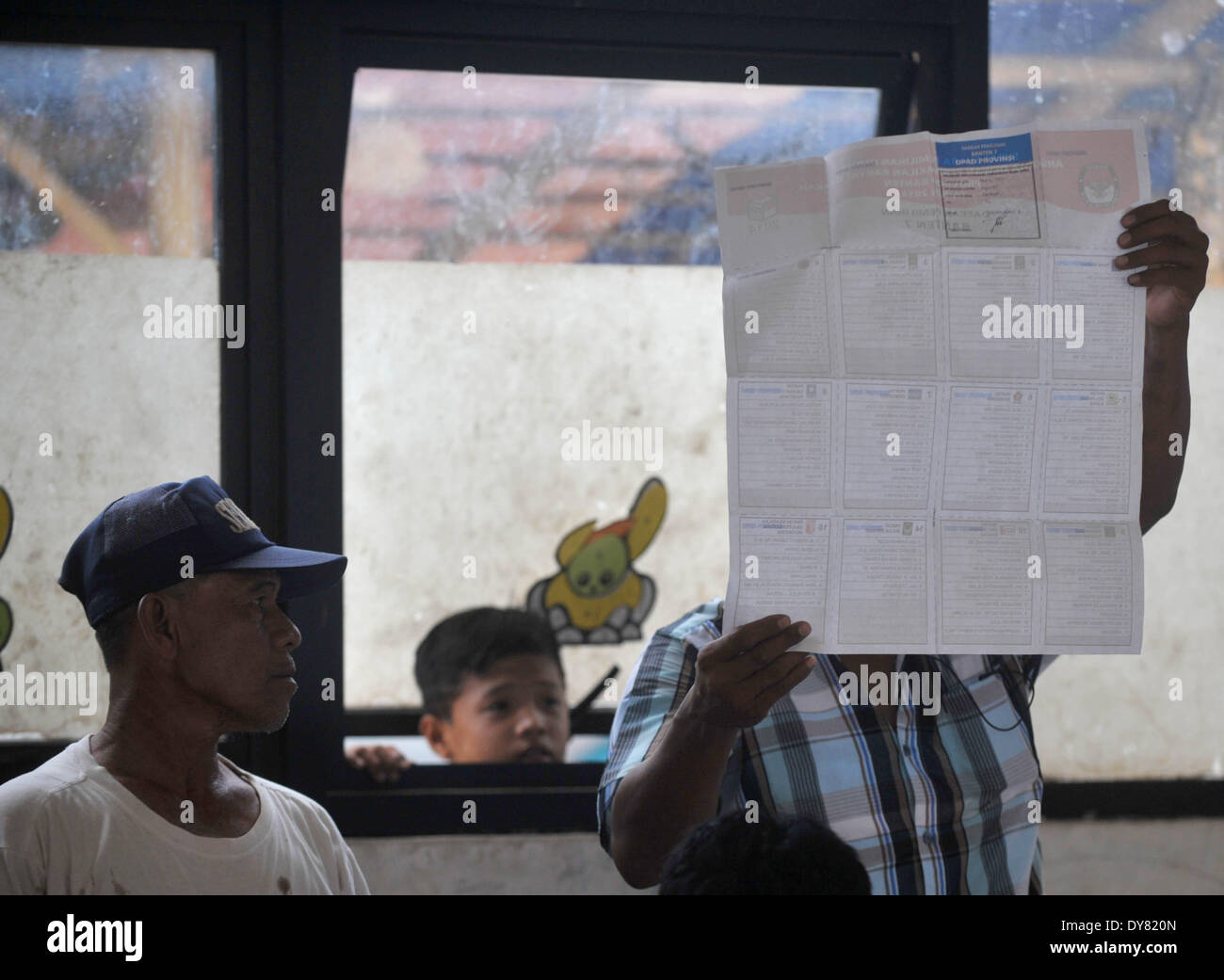 Check ballots hi-res stock photography and images - Alamy
