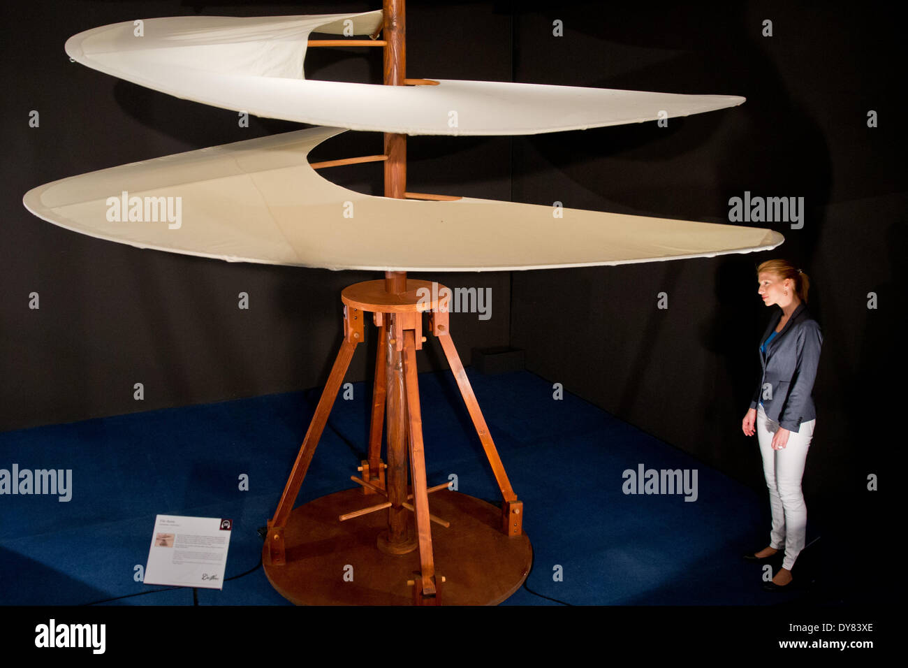 Leonardo da vinci helicopter hi-res stock photography and images - Alamy