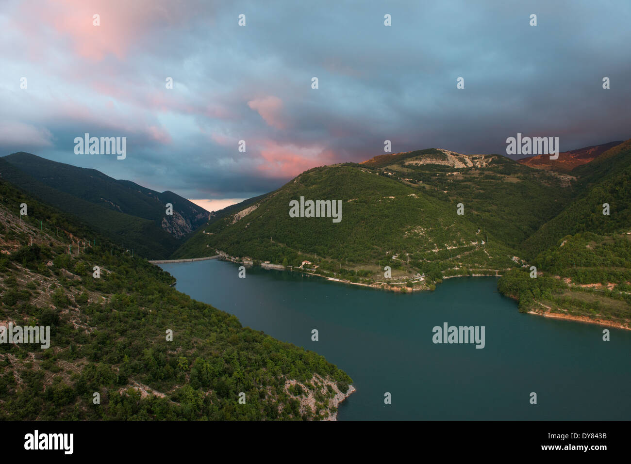 Lake Fiastra, a wonderful lake between the hills of the Monti Sibillini ...