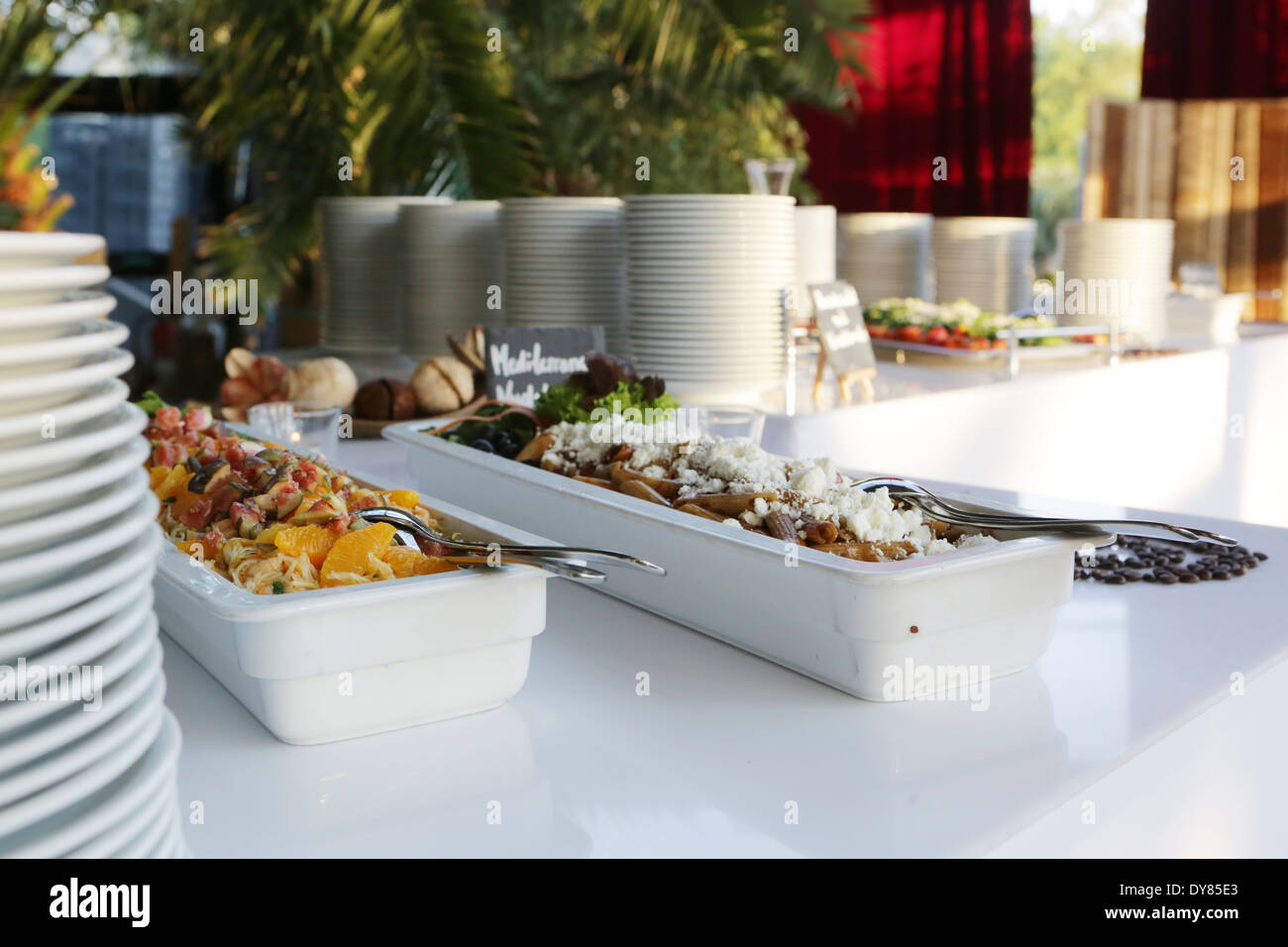 Buffet food plates hi-res stock photography and images - Alamy