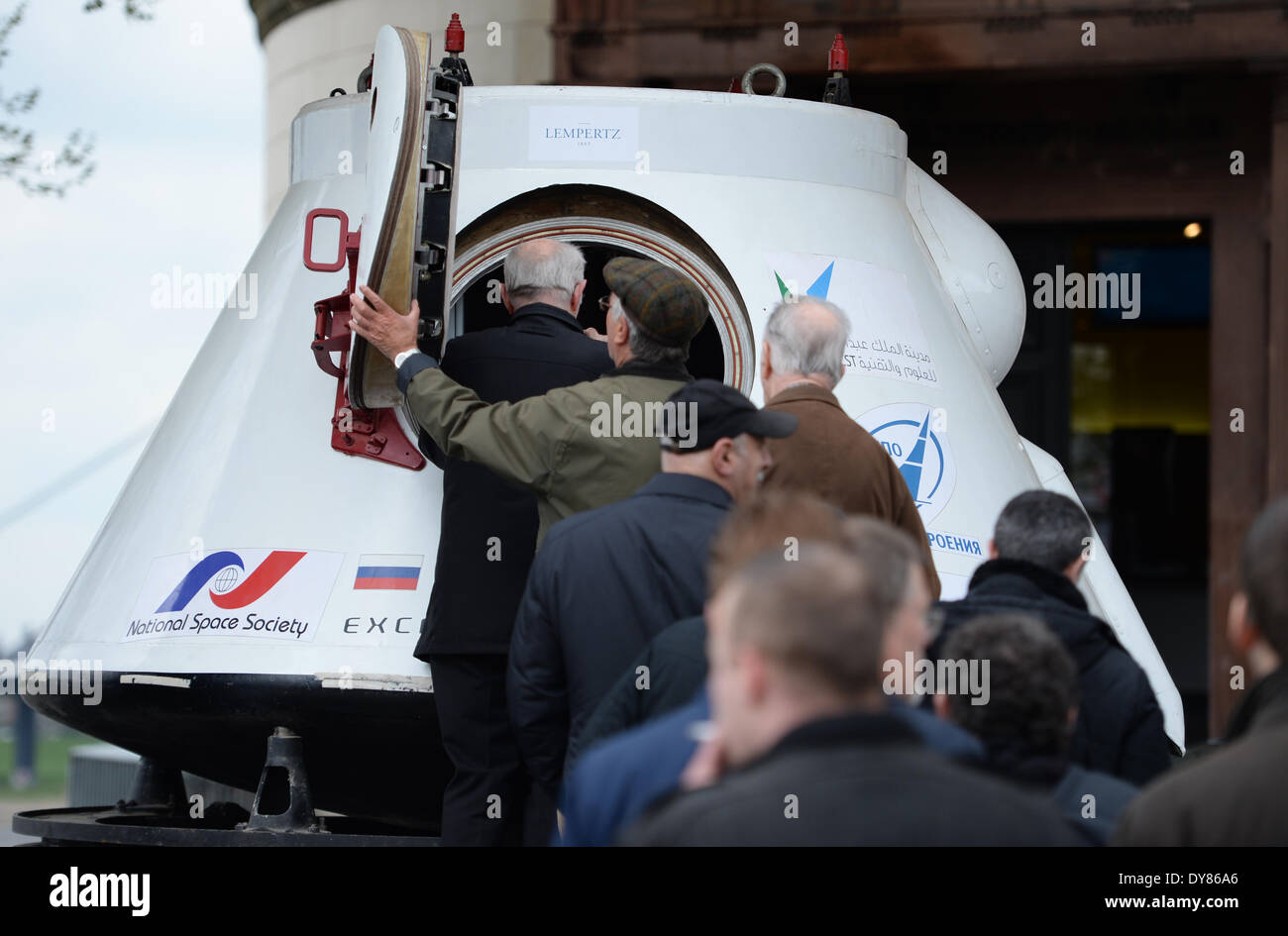 Soviet space capsule hi-res stock photography and images - Alamy