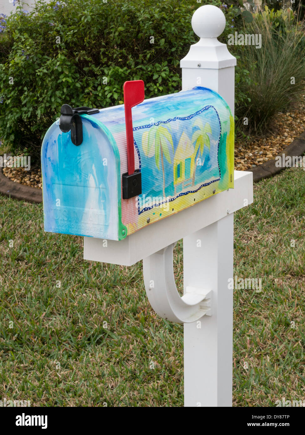 Suburban mailbox hi-res stock photography and images - Alamy