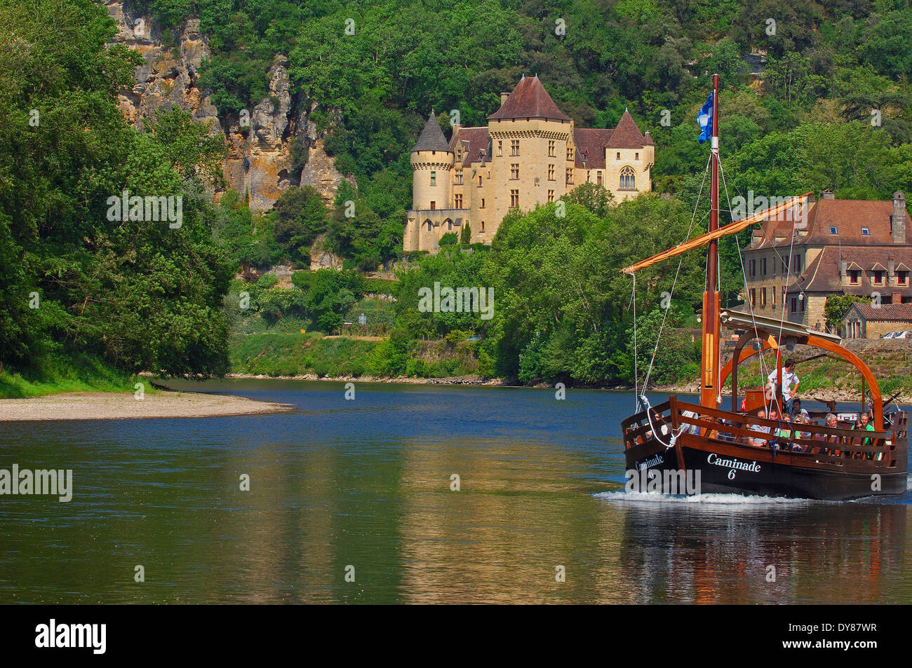 La Roque Gageac, Perigord, River Dordogne, Dordogne River, Tourist boat ...