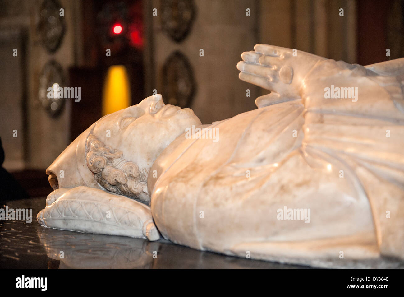 Germany cathedral praying hi-res stock photography and images - Alamy