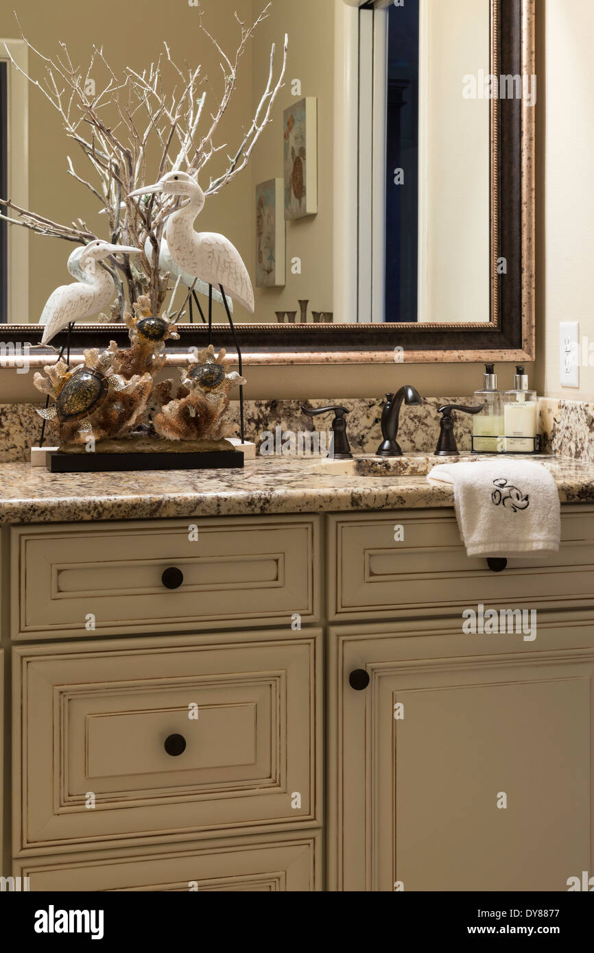 Vanity counter hi-res stock photography and images - Alamy