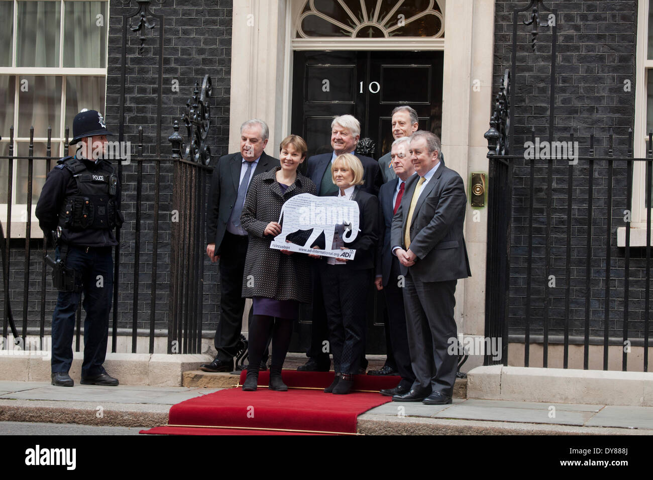 David cameron in london 2014 hi-res stock photography and images - Alamy