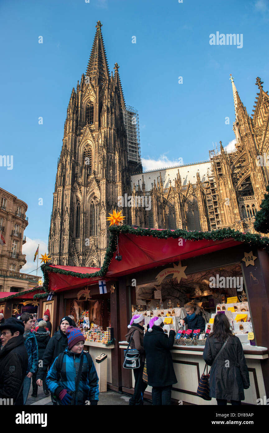 Cologne christmas market hi-res stock photography and images - Alamy