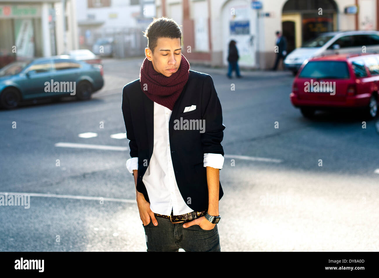 Man in the city hi-res stock photography and images - Alamy