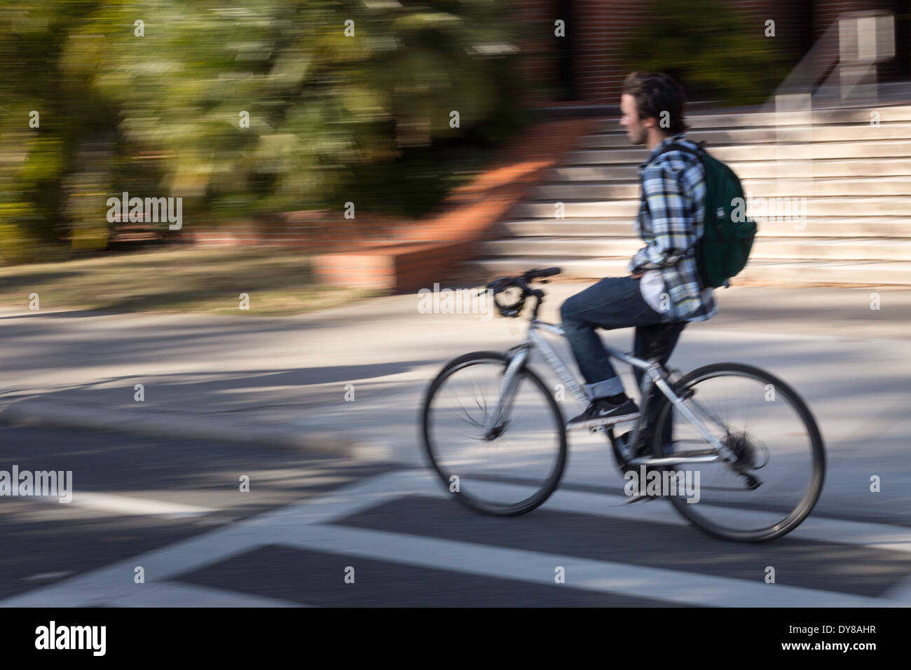 Us hand cyclist hi-res stock photography and images - Alamy