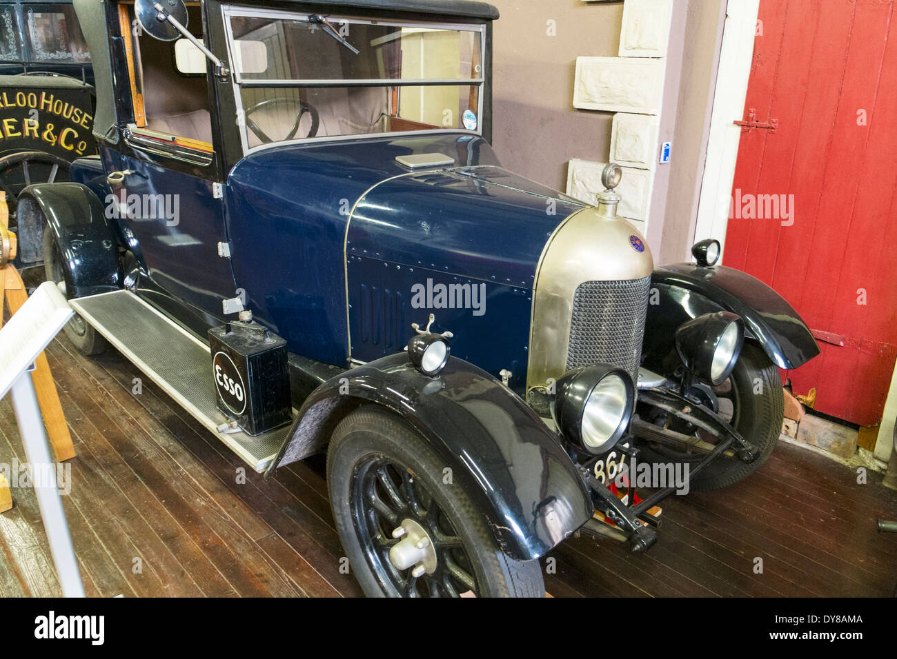 Morris oxford car hi-res stock photography and images - Alamy