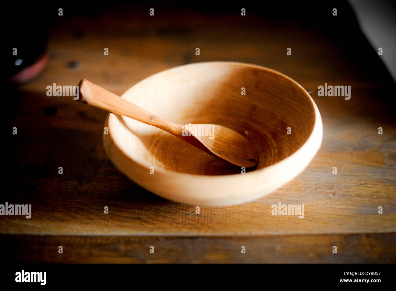 Wooden bowl craft hi-res stock photography and images - Alamy