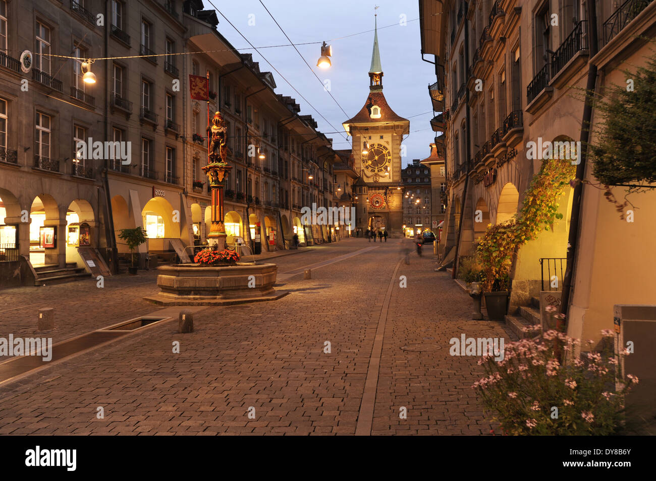 Switzerland, Bern, Zeitglockenturm, clock tower, street, lane, arches ...
