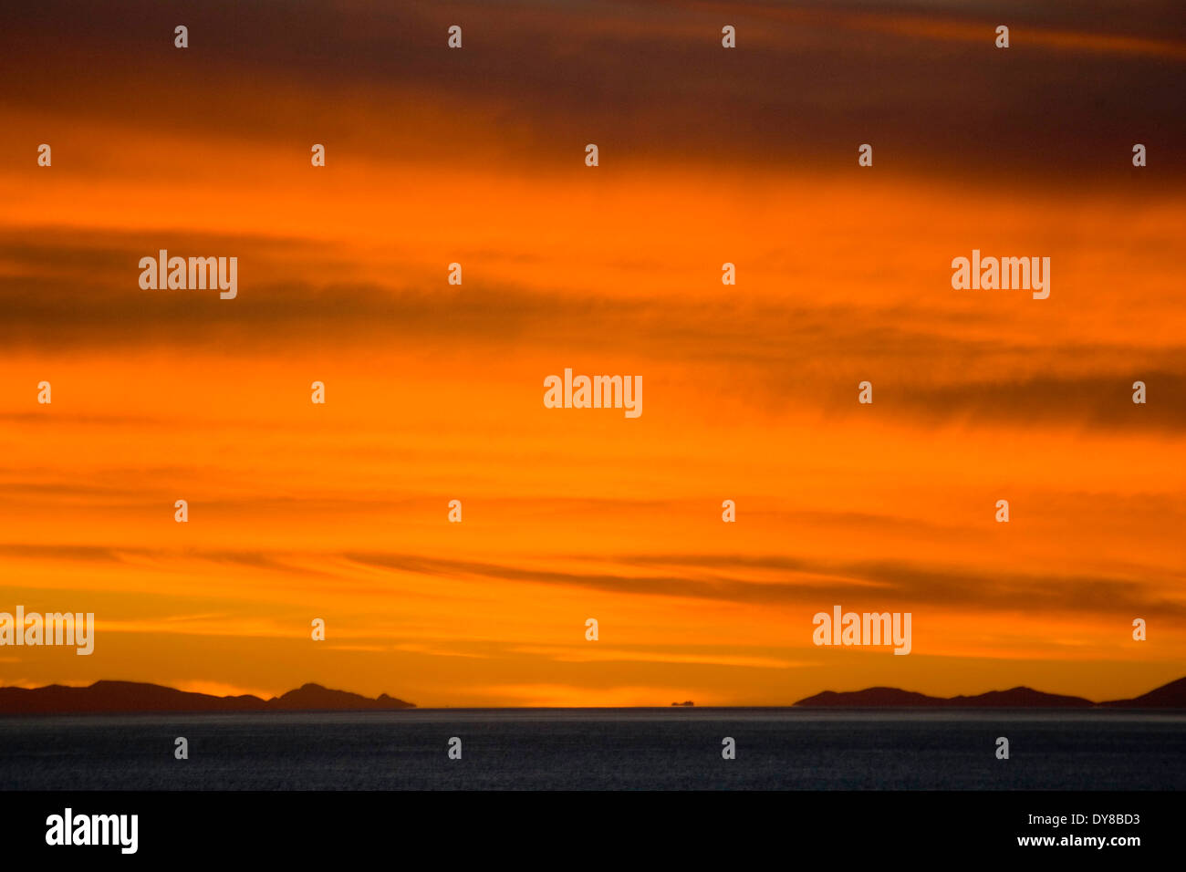 Dramatic sunset from Suasi Island (Isla Suasi), Lake Titicaca, Peru ...