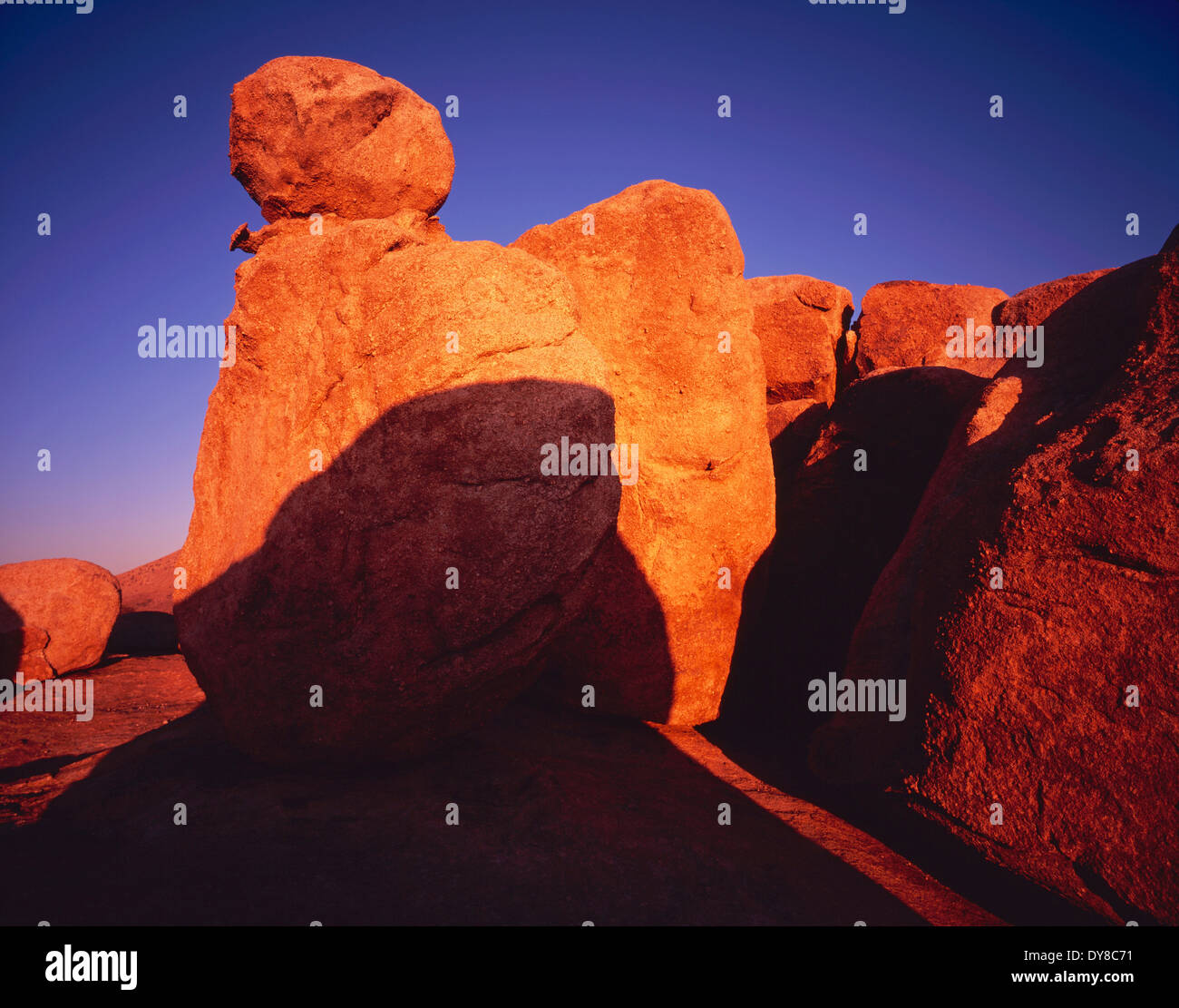 Granite boulders sunrise shadow hi-res stock photography and images - Alamy
