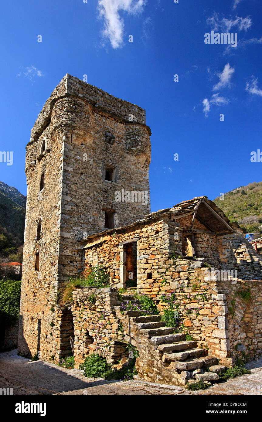 Towerhouse dourakis typical example maniot hi-res stock photography and ...